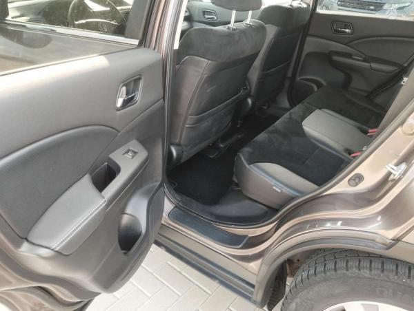 Brown Honda CR-V 2014 in Taurage, with an engine capacity of 1.60 L and mileage of 169 thousand km for 8800 €, photo 10 on AUTOMOTO.COM.LV