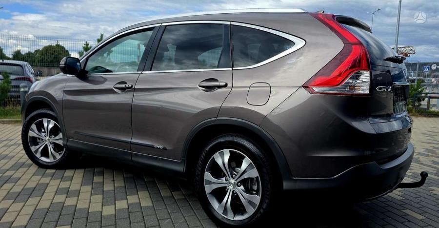 Brūns Honda CR-V 2014 Šauļi, ar dzinēja tilpumu 2.20 L un nobraukumu 240 tūkst. km par 11250 €, foto 13 vietnē AUTOMOTO.COM.LV