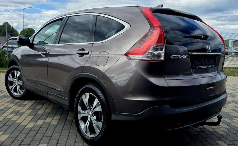 Brūns Honda CR-V 2014 Šauļi, ar dzinēja tilpumu 2.20 L un nobraukumu 240 tūkst. km par 11250 €, foto 14 vietnē AUTOMOTO.COM.LV