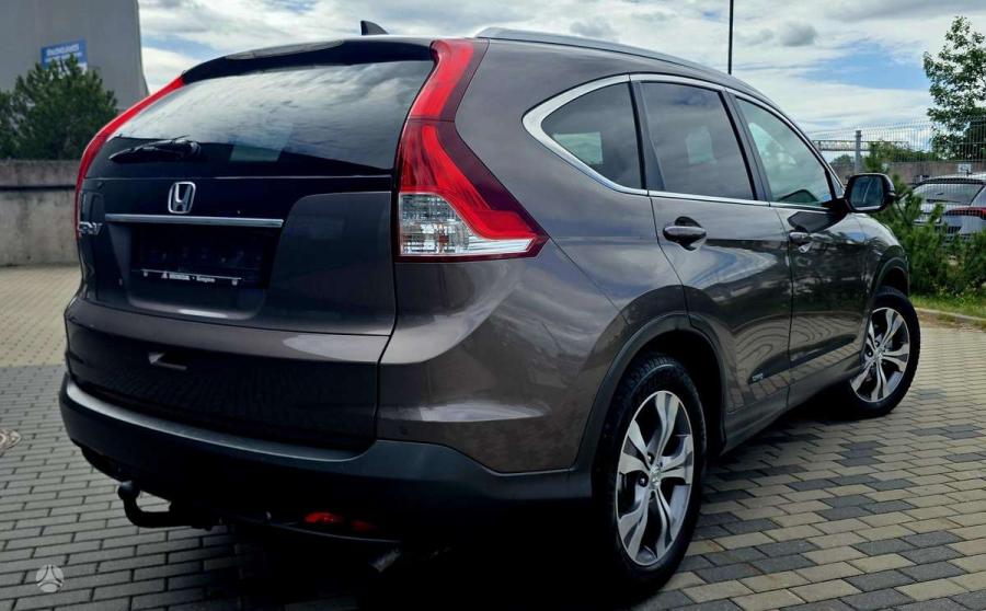 Brūns Honda CR-V 2014 Šauļi, ar dzinēja tilpumu 2.20 L un nobraukumu 240 tūkst. km par 11250 €, foto 16 vietnē AUTOMOTO.COM.LV