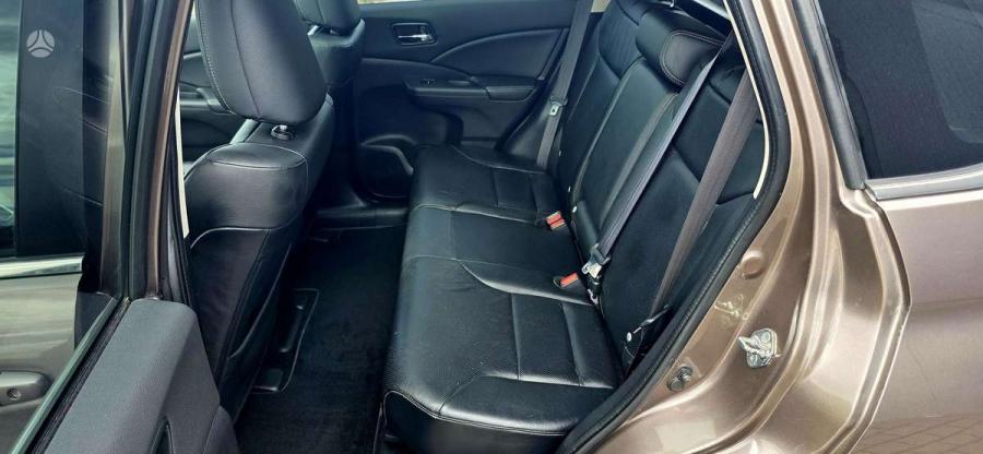 Brūns Honda CR-V 2014 Šauļi, ar dzinēja tilpumu 2.20 L un nobraukumu 240 tūkst. km par 11250 €, foto 31 vietnē AUTOMOTO.COM.LV