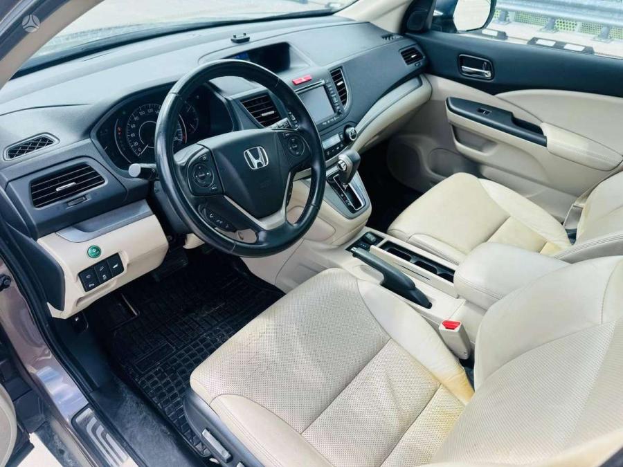 Brown Honda CR-V 2014 in Vilnius, with an engine capacity of 2.20 L and mileage of 223 thousand km for 11100 €, photo 15 on AUTOMOTO.COM.LV