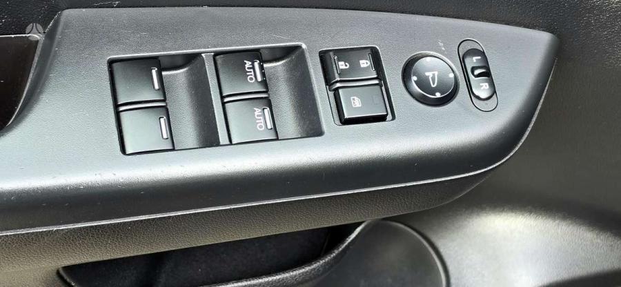 Brūns Honda CR-V 2014 Prienai, ar dzinēja tilpumu 1.60 L un nobraukumu 299 tūkst. km par 7250 €, foto 30 vietnē AUTOMOTO.COM.LV