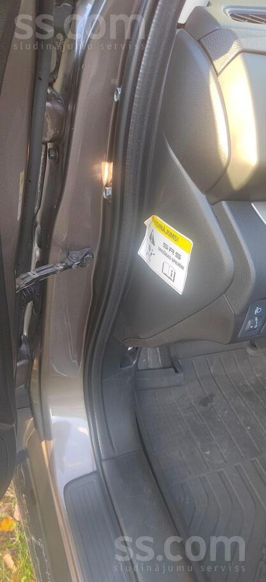 Brown Honda CR-V 2014 in Daugavpils, with an engine capacity of 2.00 L and mileage of 138 thousand km for 14900 €, photo 12 on AUTOMOTO.COM.LV