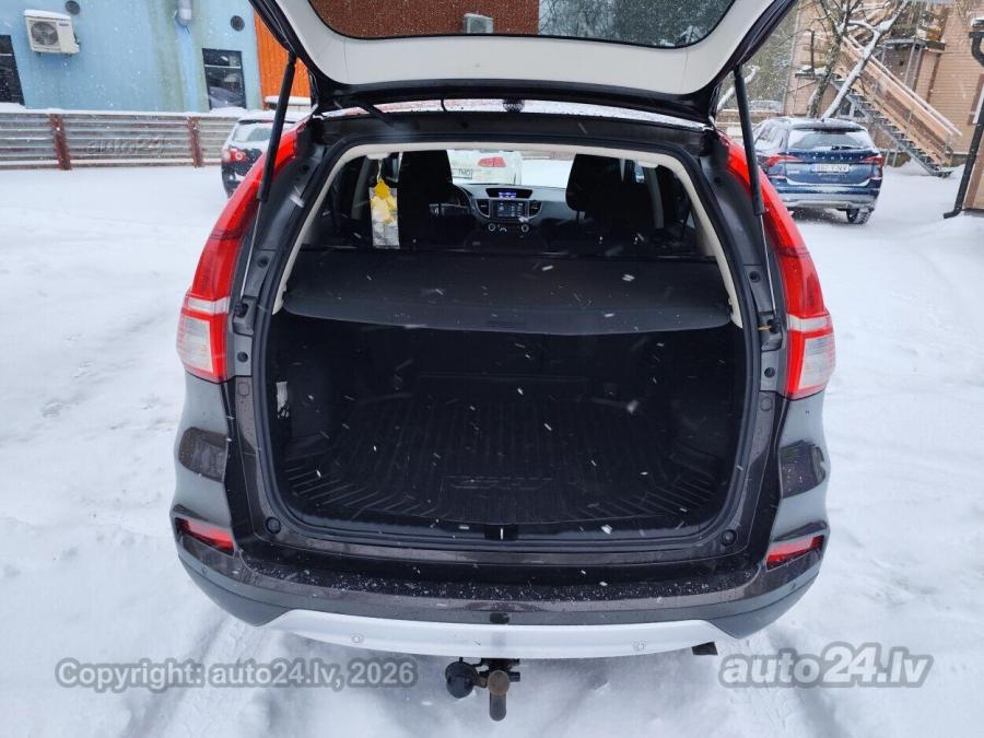Brown Honda CR-V 2015 in Tallinn, with an engine capacity of 1.60 L and mileage of 260 thousand km for 12500 €, photo 6 on AUTOMOTO.COM.LV