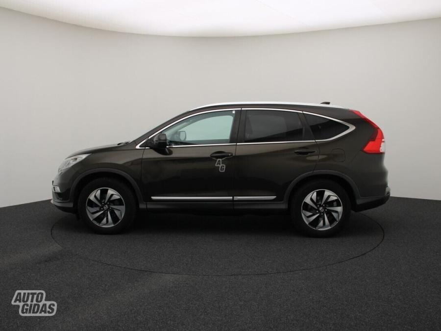 Brown Honda CR-V 2015 in Vilnius, with an engine capacity of 1.60 L and mileage of 235 thousand km for 13799 €, photo 6 on AUTOMOTO.COM.LV