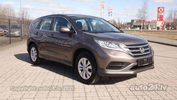 Brown Honda CR-V 2015 in Tartu, with an engine capacity of 1.60 L and mileage of 142 thousand km for 13950 €, photo 2 on AUTOMOTO.COM.LV