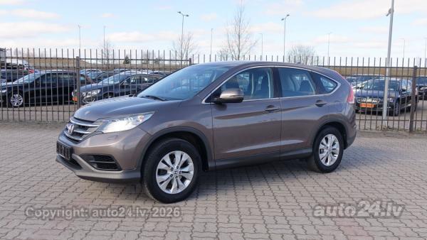 Brown Honda CR-V 2015 in Tartu, with an engine capacity of 1.60 L and mileage of 142 thousand km for 13950 €, photo 7 on AUTOMOTO.COM.LV