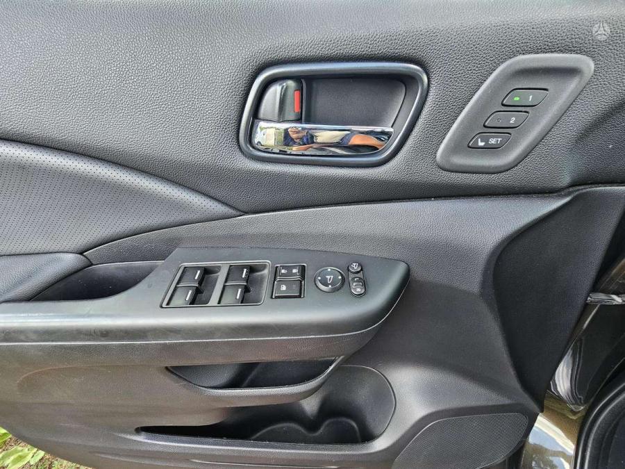 Brūns Honda CR-V 2015 Kauņa, ar dzinēja tilpumu 1.60 L un nobraukumu 166 tūkst. km par 10300 €, foto 34 vietnē AUTOMOTO.COM.LV