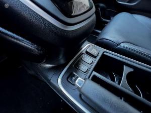 Brown Honda CR-V 2015 in Vilnius, with an engine capacity of 1.60 L and mileage of 165 thousand km for 13750 €, photo 16 on AUTOMOTO.COM.LV