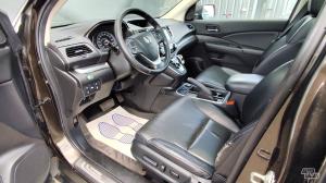 Brown Honda CR-V 2015 in Ramuciai, with an engine capacity of 1.60 L and mileage of 184 thousand km for 12950 €, photo 19 on AUTOMOTO.COM.LV