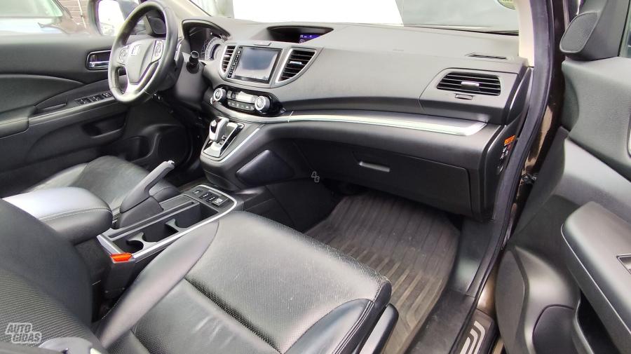 Brown Honda CR-V 2015 in Ramuciai, with an engine capacity of 1.60 L and mileage of 184 thousand km for 12950 €, photo 22 on AUTOMOTO.COM.LV