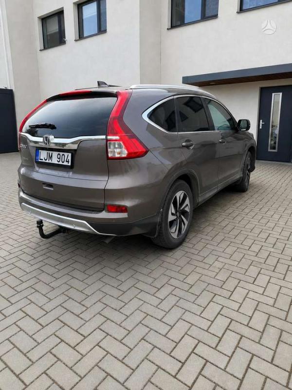 Brūns Honda CR-V 2015 Kauņa, ar dzinēja tilpumu 1.60 L un nobraukumu 145 tūkst. km par 12500 €, foto 5 vietnē AUTOMOTO.COM.LV