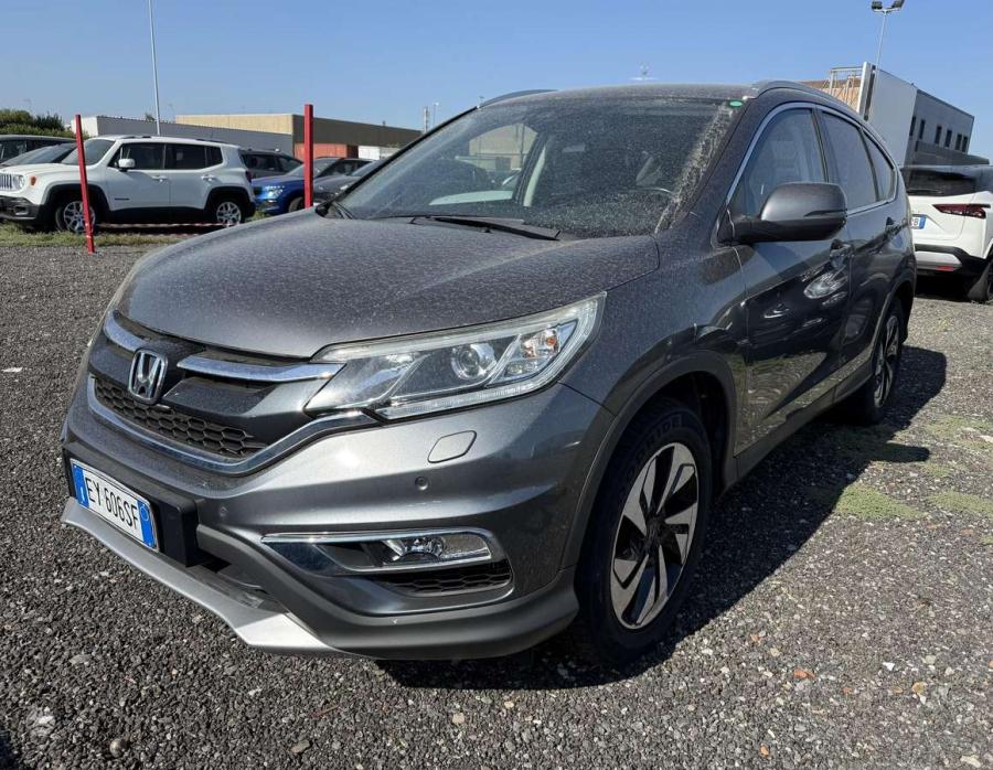 Brown Honda CR-V 2015 in Siauliai, with an engine capacity of 1.60 L and mileage of 125 thousand km for 10900 €, photo 1 on AUTOMOTO.COM.LV