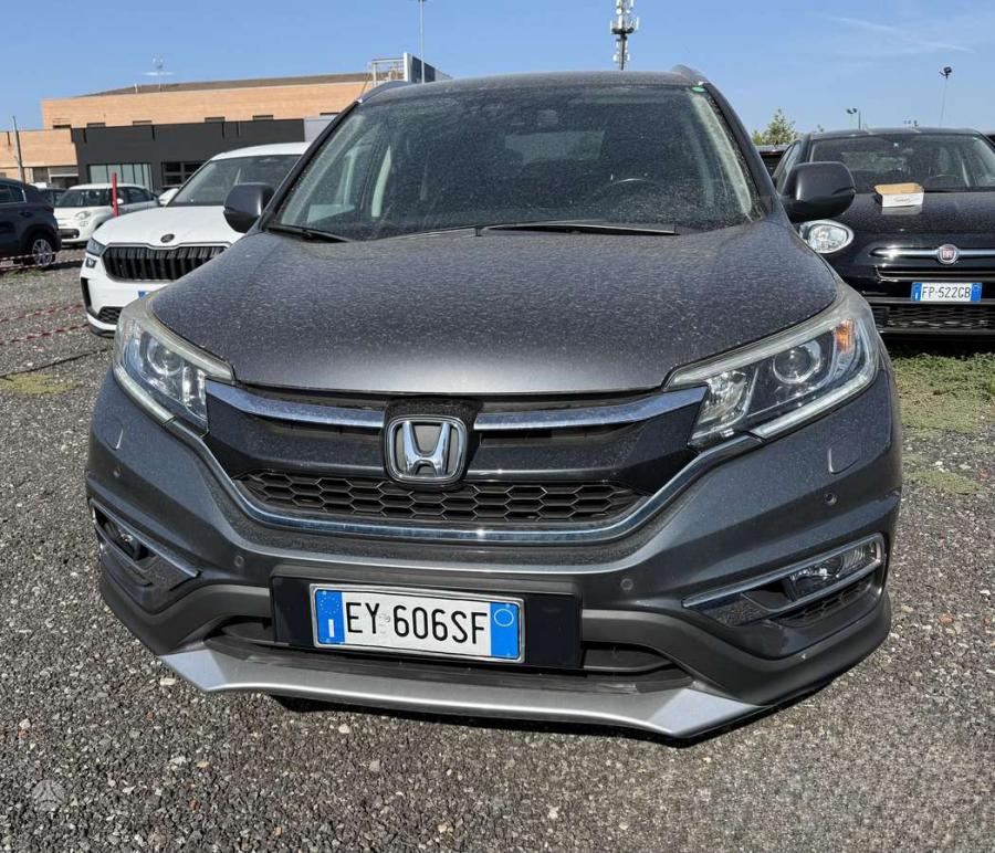 Brown Honda CR-V 2015 in Siauliai, with an engine capacity of 1.60 L and mileage of 125 thousand km for 10900 €, photo 3 on AUTOMOTO.COM.LV