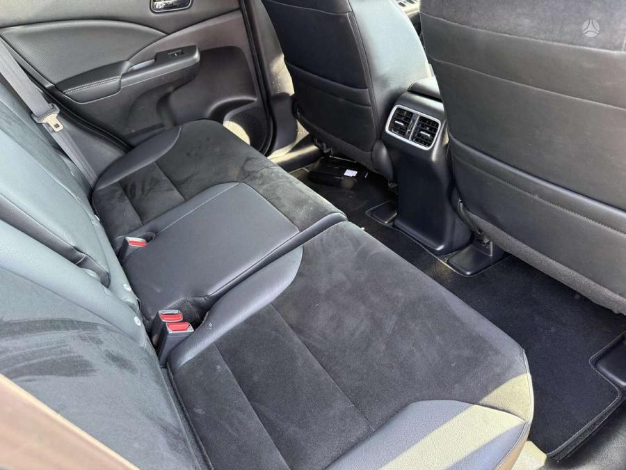Brown Honda CR-V 2015 in Siauliai, with an engine capacity of 1.60 L and mileage of 125 thousand km for 10900 €, photo 10 on AUTOMOTO.COM.LV