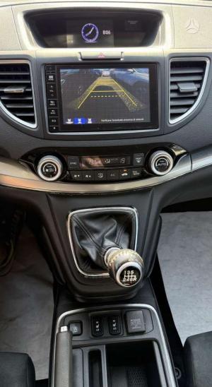 Brown Honda CR-V 2015 in Siauliai, with an engine capacity of 1.60 L and mileage of 125 thousand km for 10900 €, photo 14 on AUTOMOTO.COM.LV