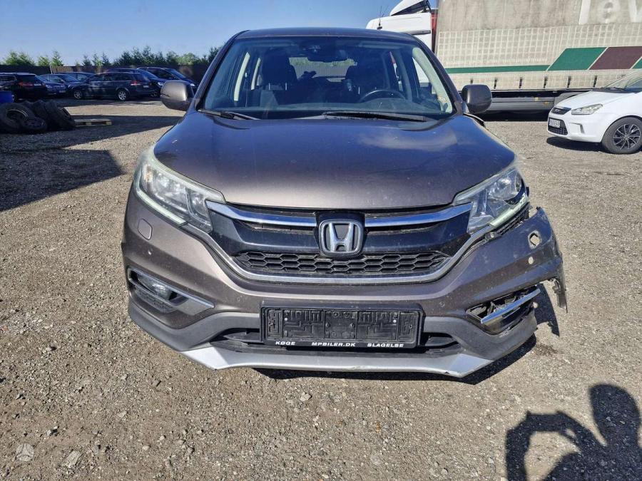 Brown Honda CR-V 2015 in Marijampole, with an engine capacity of 1.60 L and mileage of 450 thousand km for 5500 €, photo 3 on AUTOMOTO.COM.LV