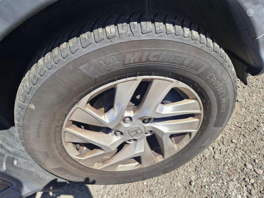 Brown Honda CR-V 2015 in Marijampole, with an engine capacity of 1.60 L and mileage of 450 thousand km for 5500 €, photo 11 on AUTOMOTO.COM.LV