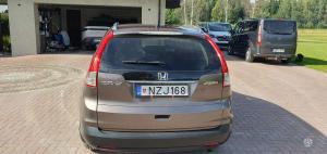 Brown Honda CR-V 2015 in Plunge, with an engine capacity of 2.35 L and mileage of 121 thousand km for 14500 €, photo 10 on AUTOMOTO.COM.LV