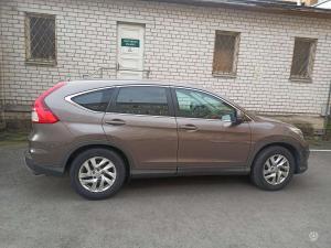 Brown Honda CR-V 2015 in Kaunas, with an engine capacity of 1.60 L and mileage of 262 thousand km for 9300 €, photo  on AUTOMOTO.COM.LV