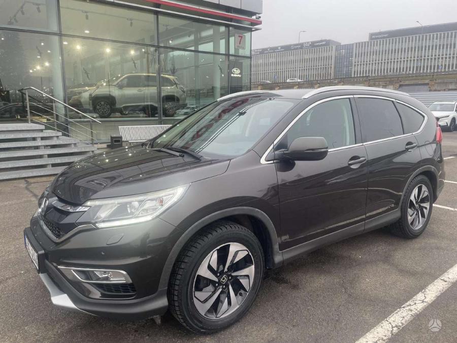 Brūns Honda CR-V 2016 Viļņa, ar dzinēja tilpumu 1.60 L un nobraukumu 173 tūkst. km par 15490 €, foto 2 vietnē AUTOMOTO.COM.LV