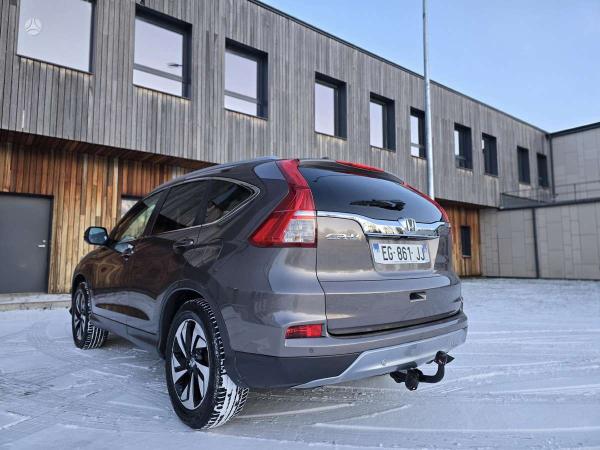 Brūns Honda CR-V 2016 Tauragė, ar dzinēja tilpumu 1.60 L un nobraukumu 91 tūkst. km par 15400 €, foto 8 vietnē AUTOMOTO.COM.LV