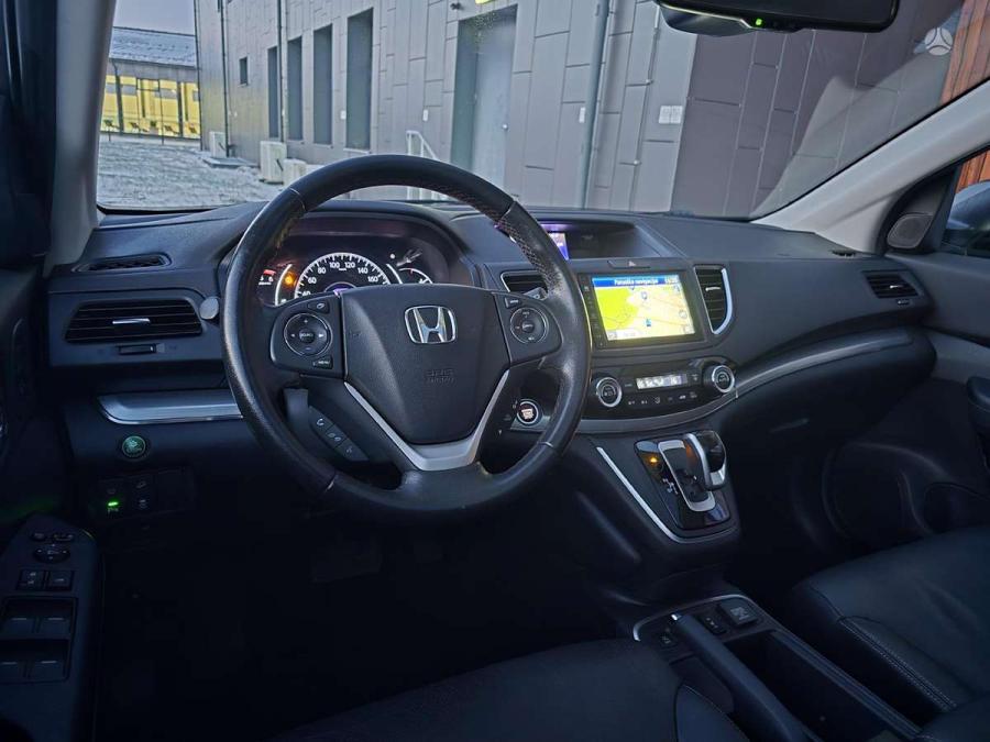 Brūns Honda CR-V 2016 Tauragė, ar dzinēja tilpumu 1.60 L un nobraukumu 91 tūkst. km par 15400 €, foto 17 vietnē AUTOMOTO.COM.LV