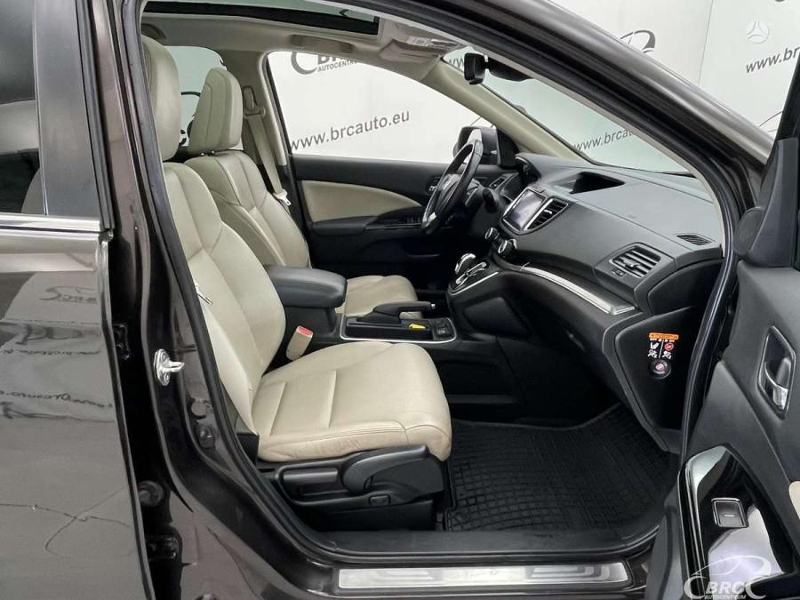 Brūns Honda CR-V 2016 Viļņa, ar dzinēja tilpumu 1.60 L un nobraukumu 200 tūkst. km par 11900 €, foto 5 vietnē AUTOMOTO.COM.LV