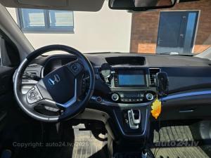 Brown Honda CR-V 2016 in Tallinn, with an engine capacity of 1.60 L and mileage of 132 thousand km for 16500 €, photo 6 on AUTOMOTO.COM.LV