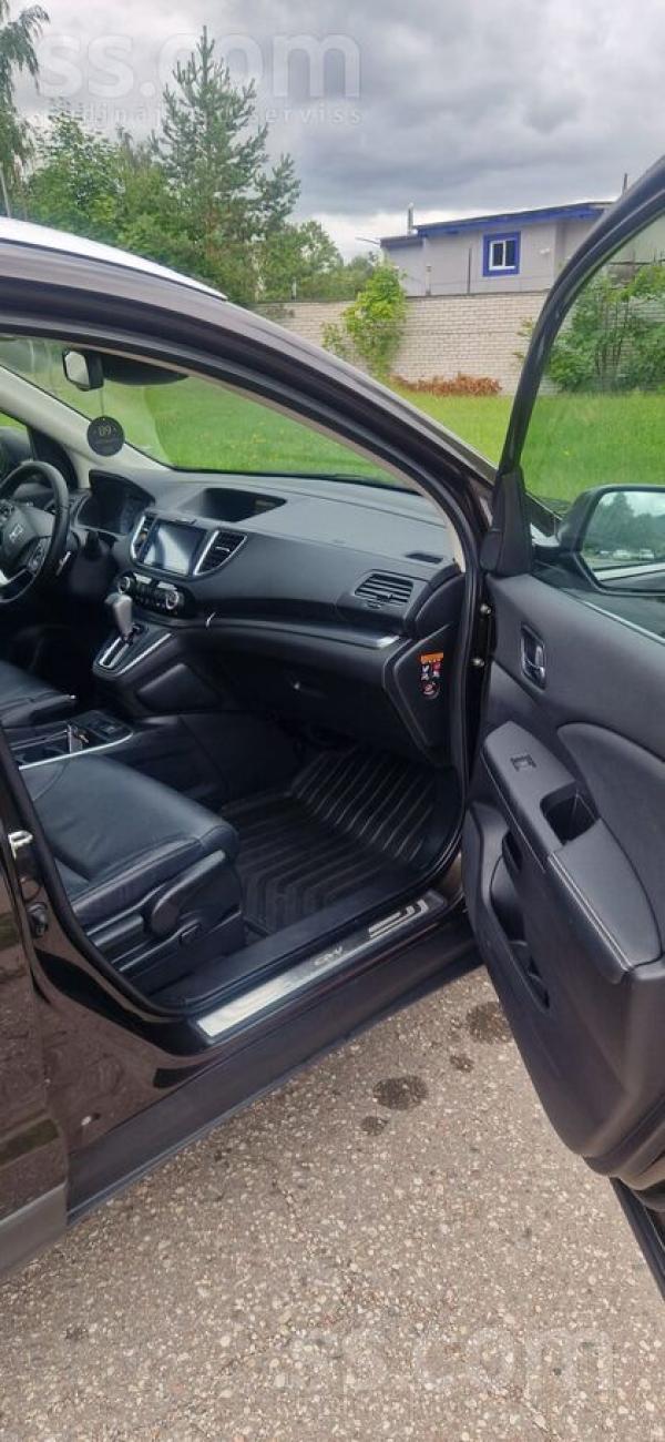 Brūns Honda CR-V 2016 Rīga, ar dzinēja tilpumu 2.00 L un nobraukumu 196 tūkst. km par 15900 €, foto 9 vietnē AUTOMOTO.COM.LV