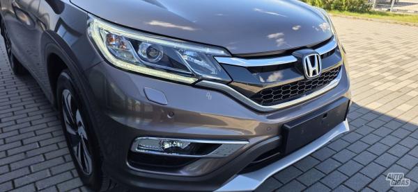 Хонда СРВ 2016 в Шяуляй на AUTOMOTO.COM.LV Коричневый Хонда СРВ 2016 в Шяуляй, объемом двигателя 1.60 л и пробегом 212 тыс. км за 13200 €, фото 9 на AUTOMOTO.COM.LV