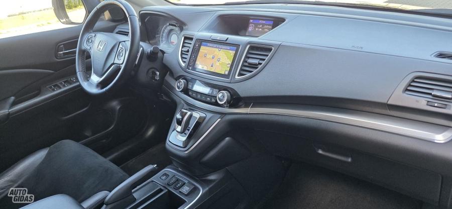 Brūns Honda CR-V 2016 Šauļi, ar dzinēja tilpumu 1.60 L un nobraukumu 212 tūkst. km par 13200 €, foto 15 vietnē AUTOMOTO.COM.LV