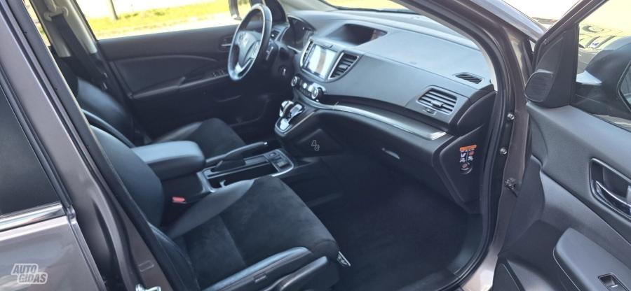 Brūns Honda CR-V 2016 Šauļi, ar dzinēja tilpumu 1.60 L un nobraukumu 212 tūkst. km par 13200 €, foto 22 vietnē AUTOMOTO.COM.LV