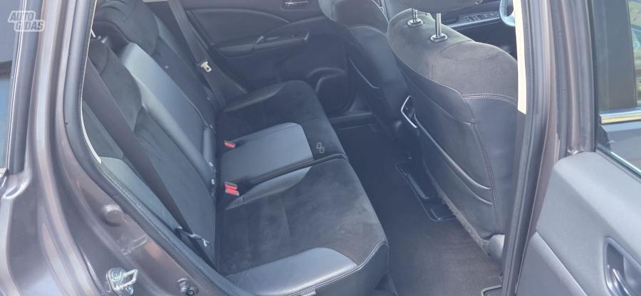 Brūns Honda CR-V 2016 Šauļi, ar dzinēja tilpumu 1.60 L un nobraukumu 212 tūkst. km par 13200 €, foto 24 vietnē AUTOMOTO.COM.LV