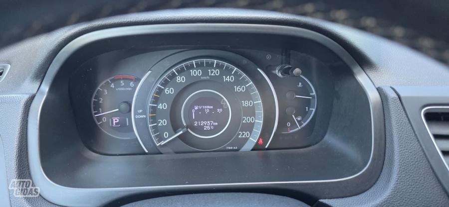 Brūns Honda CR-V 2016 Šauļi, ar dzinēja tilpumu 1.60 L un nobraukumu 212 tūkst. km par 13200 €, foto 25 vietnē AUTOMOTO.COM.LV