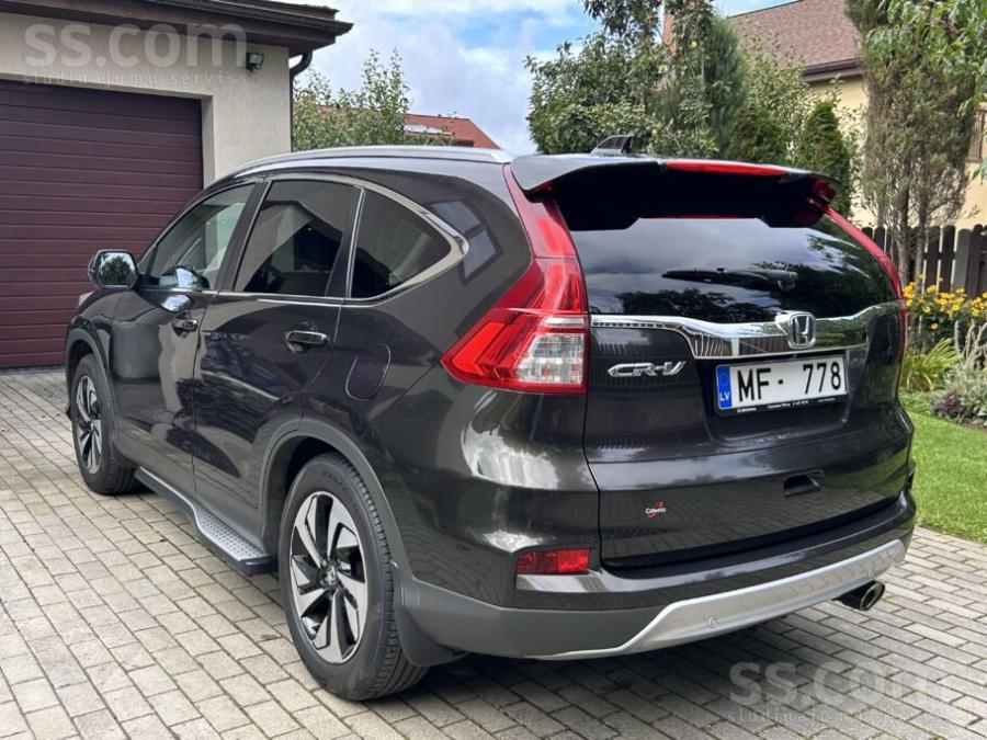 Brūns Honda CR-V 2016 Rīga, ar dzinēja tilpumu 2.00 L un nobraukumu 171 tūkst. km par 14400 €, foto 4 vietnē AUTOMOTO.COM.LV