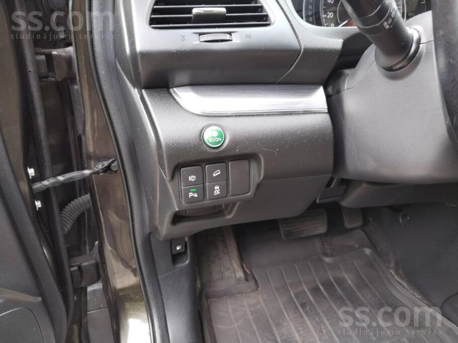 Brūns Honda CR-V 2016 Rīga, ar dzinēja tilpumu 2.00 L un nobraukumu 171 tūkst. km par 13900 €, foto 15 vietnē AUTOMOTO.COM.LV