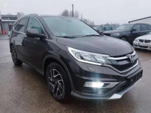 Brown Honda CR-V 2017 in Utena, with an engine capacity of 1.60 L and mileage of 249 thousand km for 10800 €, photo 2 on AUTOMOTO.COM.LV