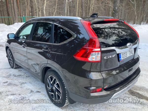Brūns Honda CR-V 2017 Tallina, ar dzinēja tilpumu 2.00 L un nobraukumu 143 tūkst. km par 13800 €, foto 4 vietnē AUTOMOTO.COM.LV