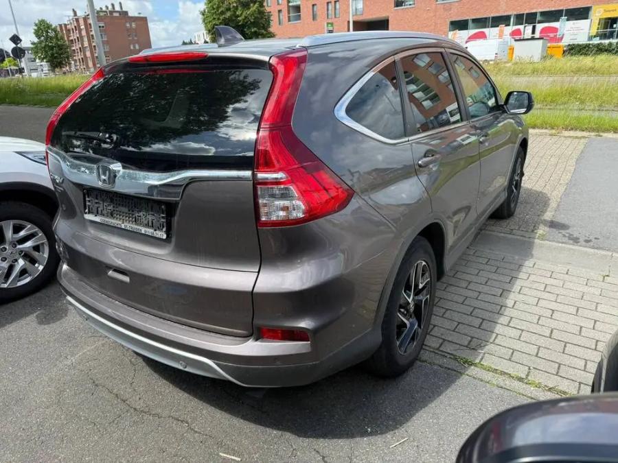 Brūns Honda CR-V 2017 Rīga, ar dzinēja tilpumu 1.60 L un nobraukumu 123 tūkst. km par 12950 €, foto 3 vietnē AUTOMOTO.COM.LV