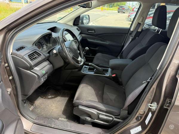 Brūns Honda CR-V 2017 Rīga, ar dzinēja tilpumu 1.60 L un nobraukumu 123 tūkst. km par 12950 €, foto 7 vietnē AUTOMOTO.COM.LV
