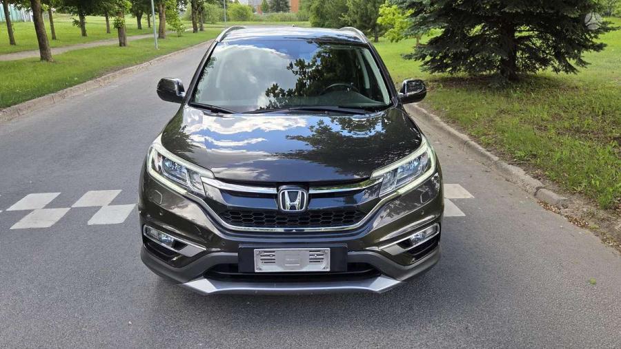 Brown Honda CR-V 2017 in Panevezys, with an engine capacity of 1.60 L and mileage of 260 thousand km for 11200 €, photo 15 on AUTOMOTO.COM.LV