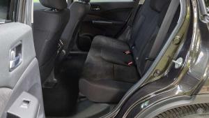 Brown Honda CR-V 2017 in Panevezys, with an engine capacity of 1.60 L and mileage of 260 thousand km for 11200 €, photo 19 on AUTOMOTO.COM.LV