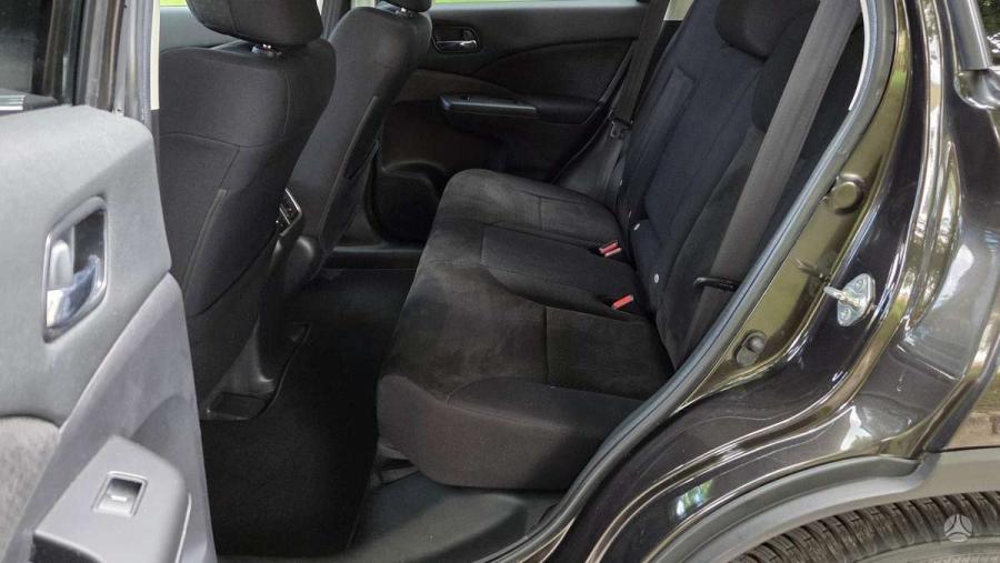 Brown Honda CR-V 2017 in Panevezys, with an engine capacity of 1.60 L and mileage of 260 thousand km for 11200 €, photo 19 on AUTOMOTO.COM.LV