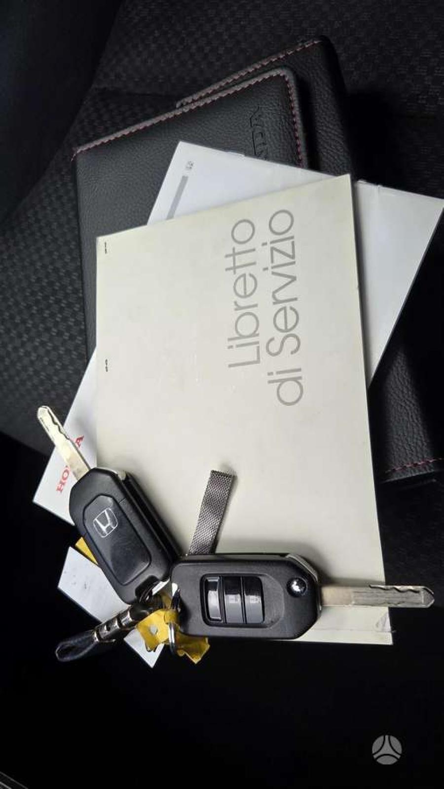 Brown Honda CR-V 2017 in Panevezys, with an engine capacity of 1.60 L and mileage of 260 thousand km for 11200 €, photo 21 on AUTOMOTO.COM.LV