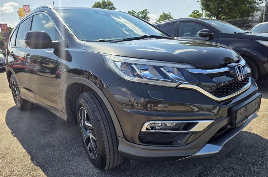 Brown Honda CR-V 2017 in Marijampole, with an engine capacity of 1.60 L and mileage of 302 thousand km for 8800 €, photo 8 on AUTOMOTO.COM.LV