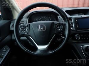 Brown Honda CR-V 2017 in Liepaja, with an engine capacity of 1.60 L and mileage of 222 thousand km for 11950 €, photo 9 on AUTOMOTO.COM.LV