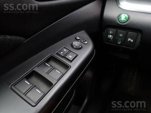 Brown Honda CR-V 2017 in Liepaja, with an engine capacity of 1.60 L and mileage of 222 thousand km for 11950 €, photo 11 on AUTOMOTO.COM.LV