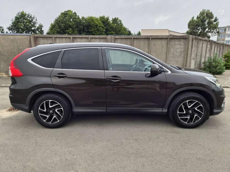 Brūns Honda CR-V 2017 Mažeikiai, ar dzinēja tilpumu 1.60 L un nobraukumu 268 tūkst. km par 11400 €, foto 6 vietnē AUTOMOTO.COM.LV